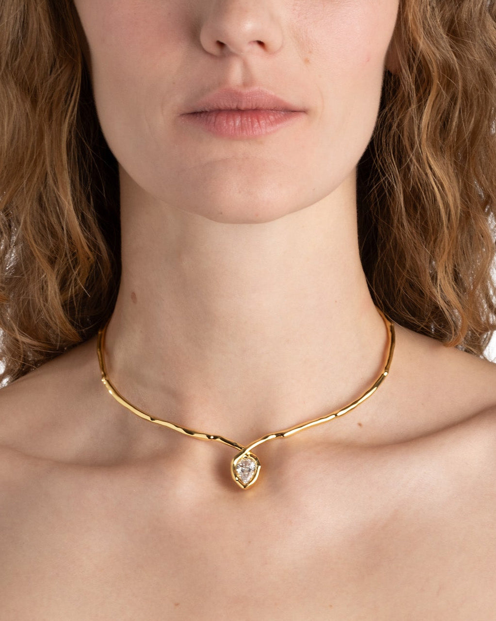 Asterales Gold Floating Collar Necklace | Crystal Gold Collar Necklace