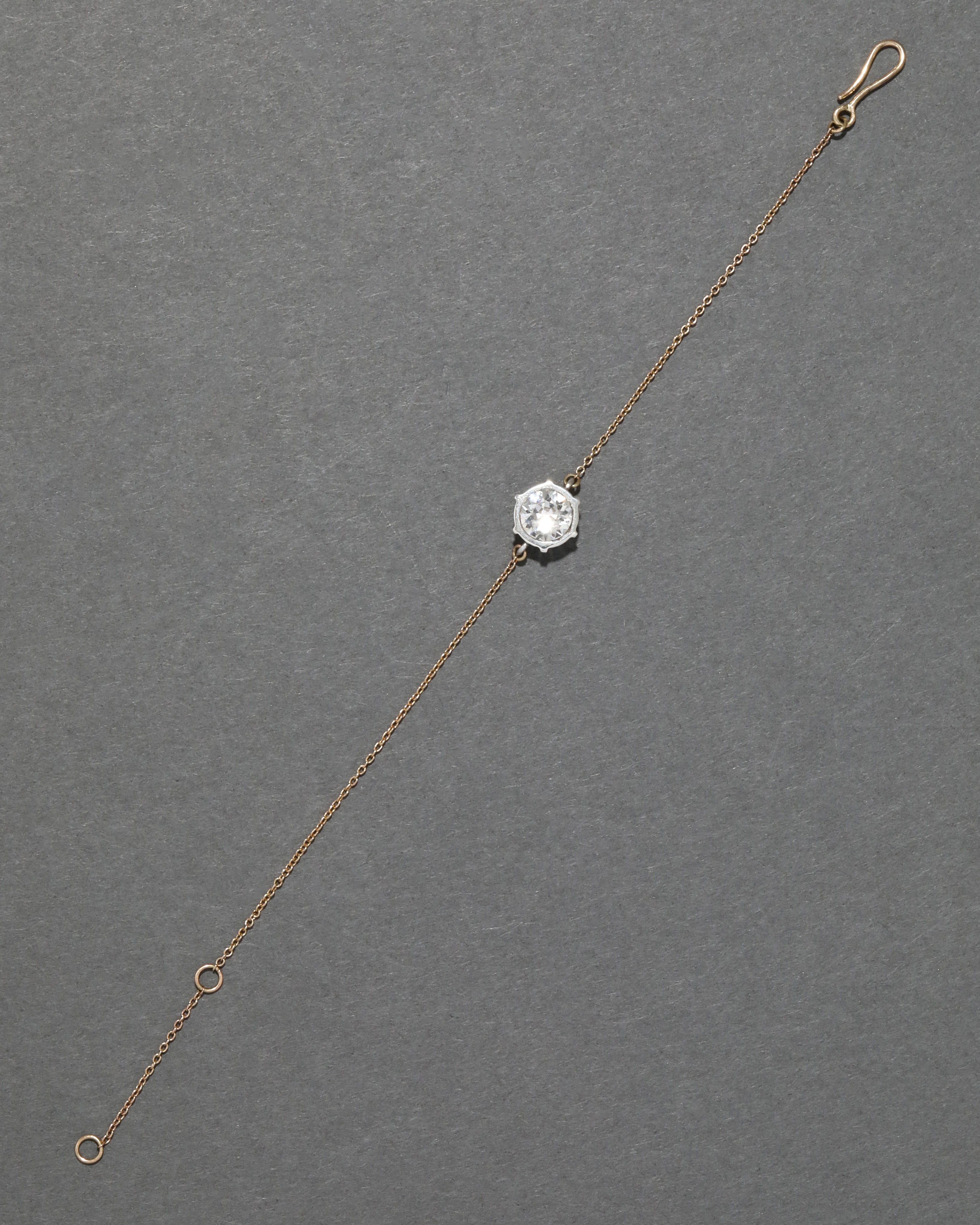Cut Luminous Crystal Solitaire Chain Bracelet