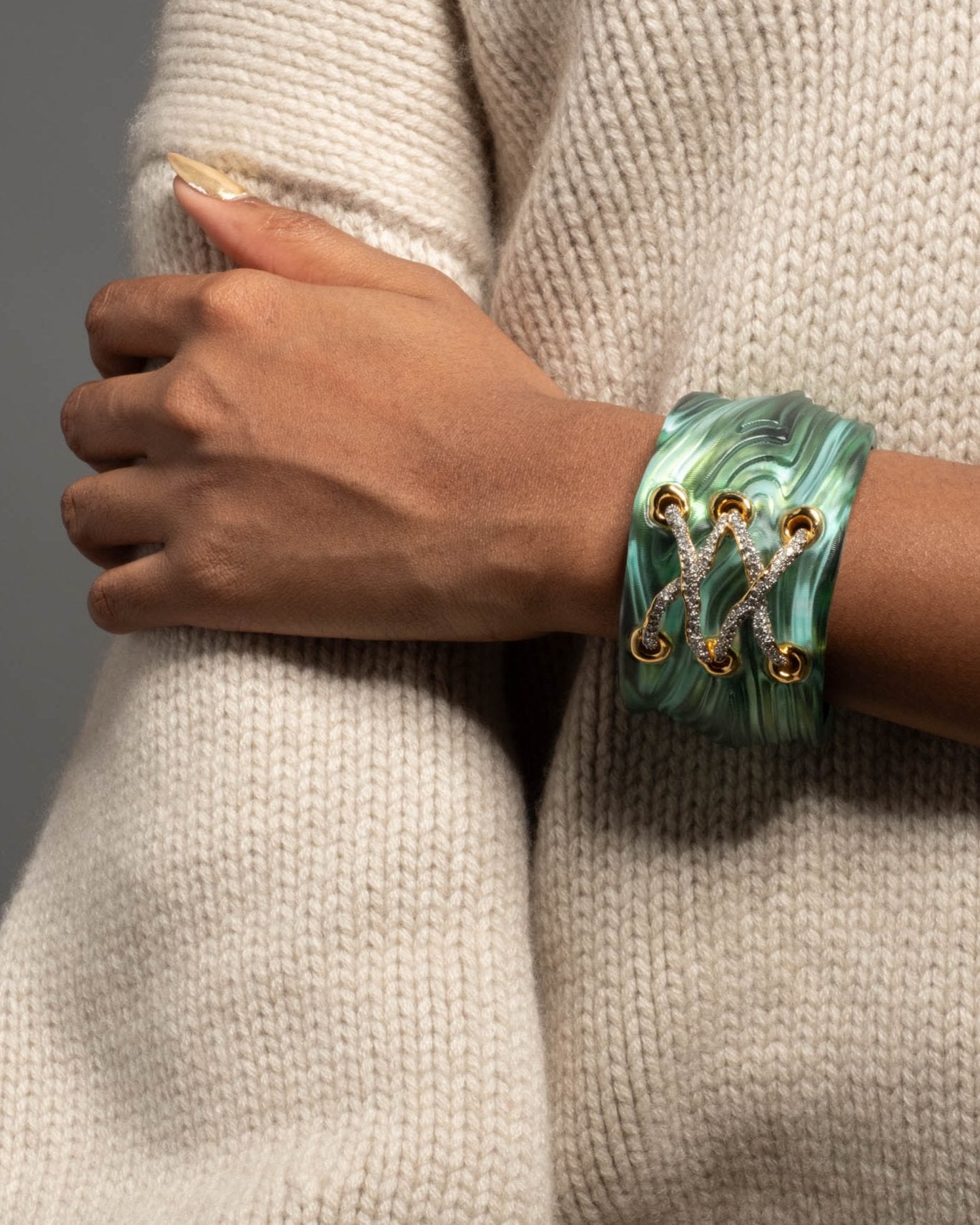 Lucite Jewelry + Lucite Earrings Collection | ALEXIS BITTAR