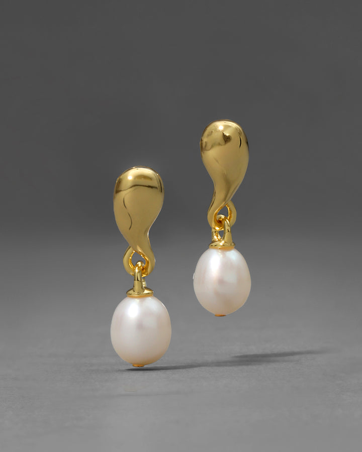 Perla Liquid Drop Post Earring