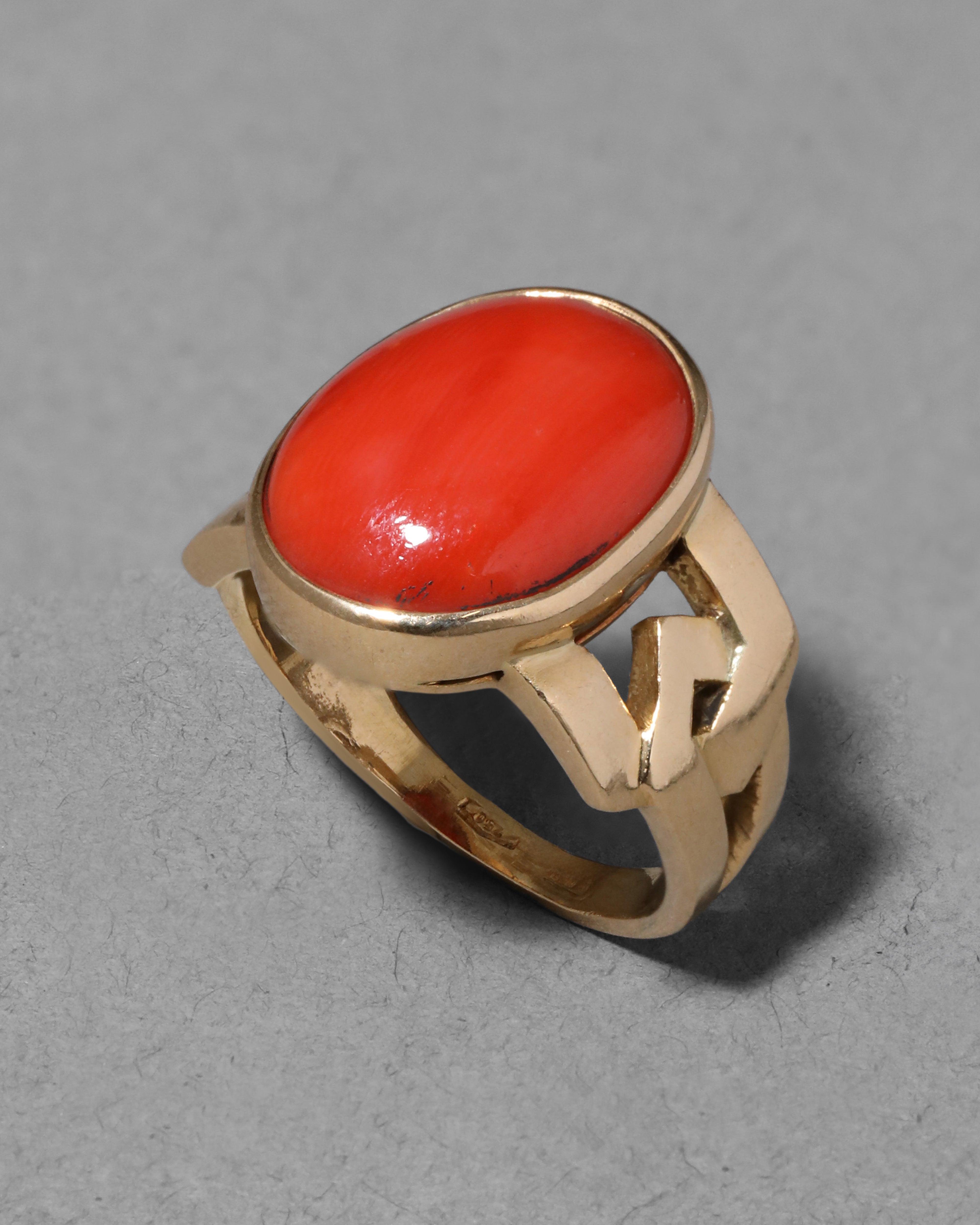 Antique Edwardian 1910s 18k Gold & Coral Modern Design Shank Ring